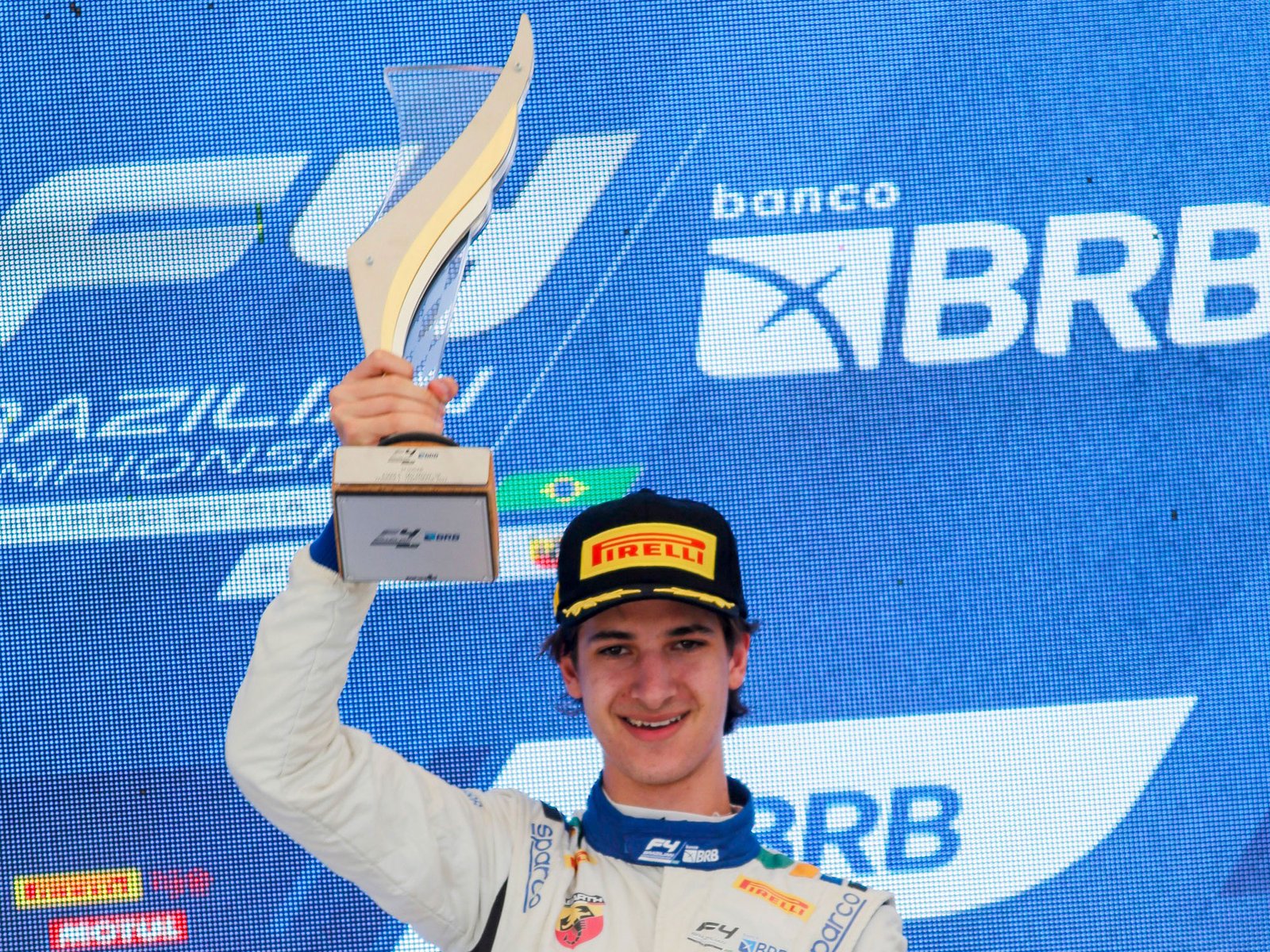F-4 Brasil: Pipe Barrichello Bartz vence corrida 1 em Interlagos - QG ...